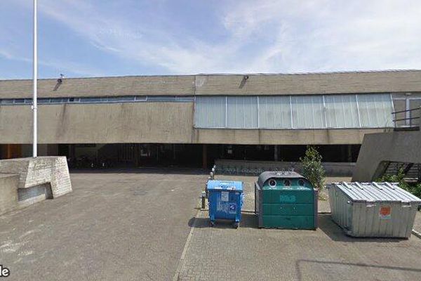 Studio for rent in Eindhoven (Vincent van den Heuvellaan - €1810/100m2) | Kamer.nl